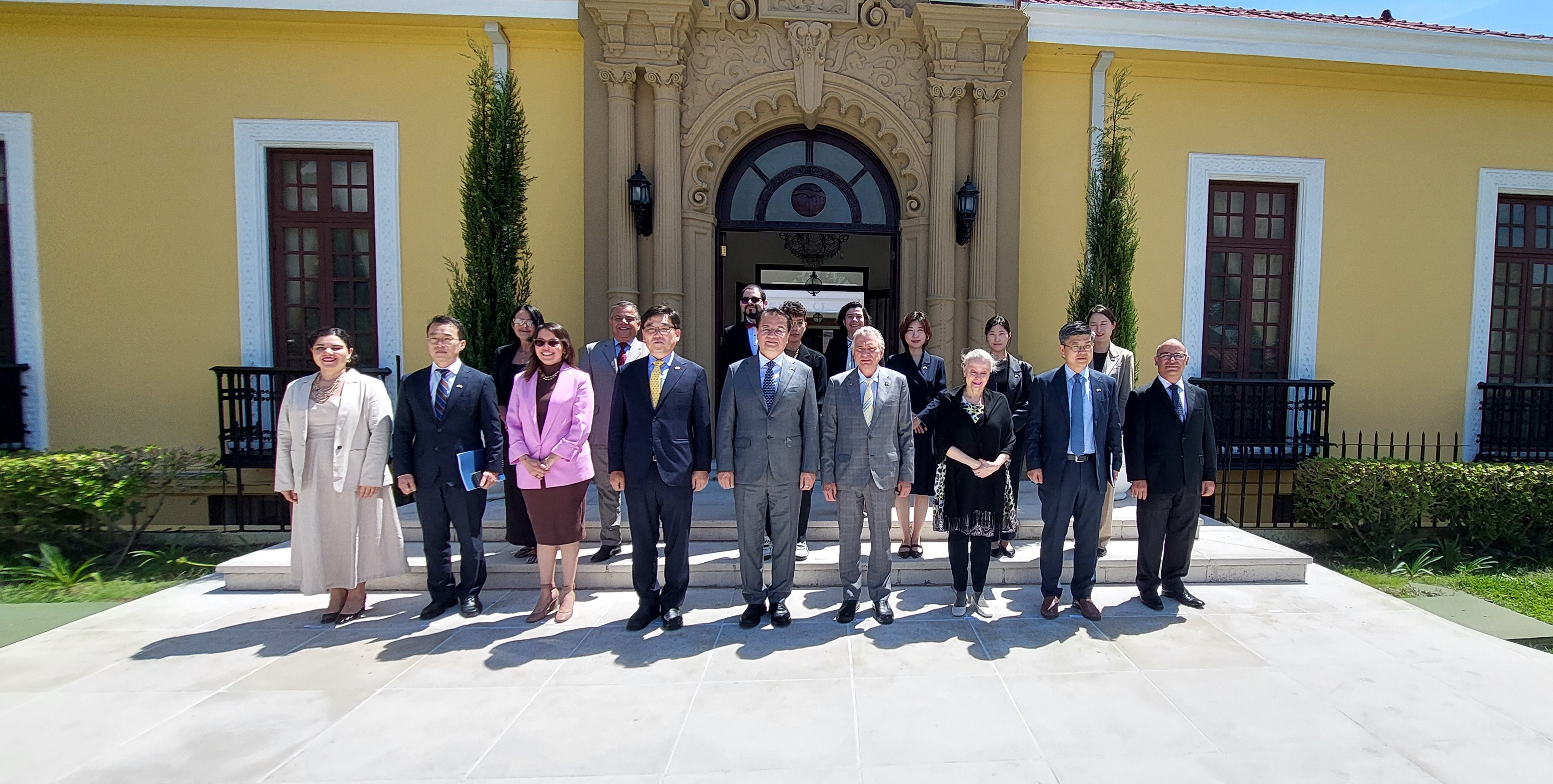 Visita del Ministro de la Oficina de Coordinación de Políticas ...